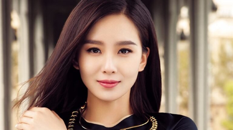 Shi Shi Liu Biography, Age, Wiki, Birthday, Family, Networth & More ...